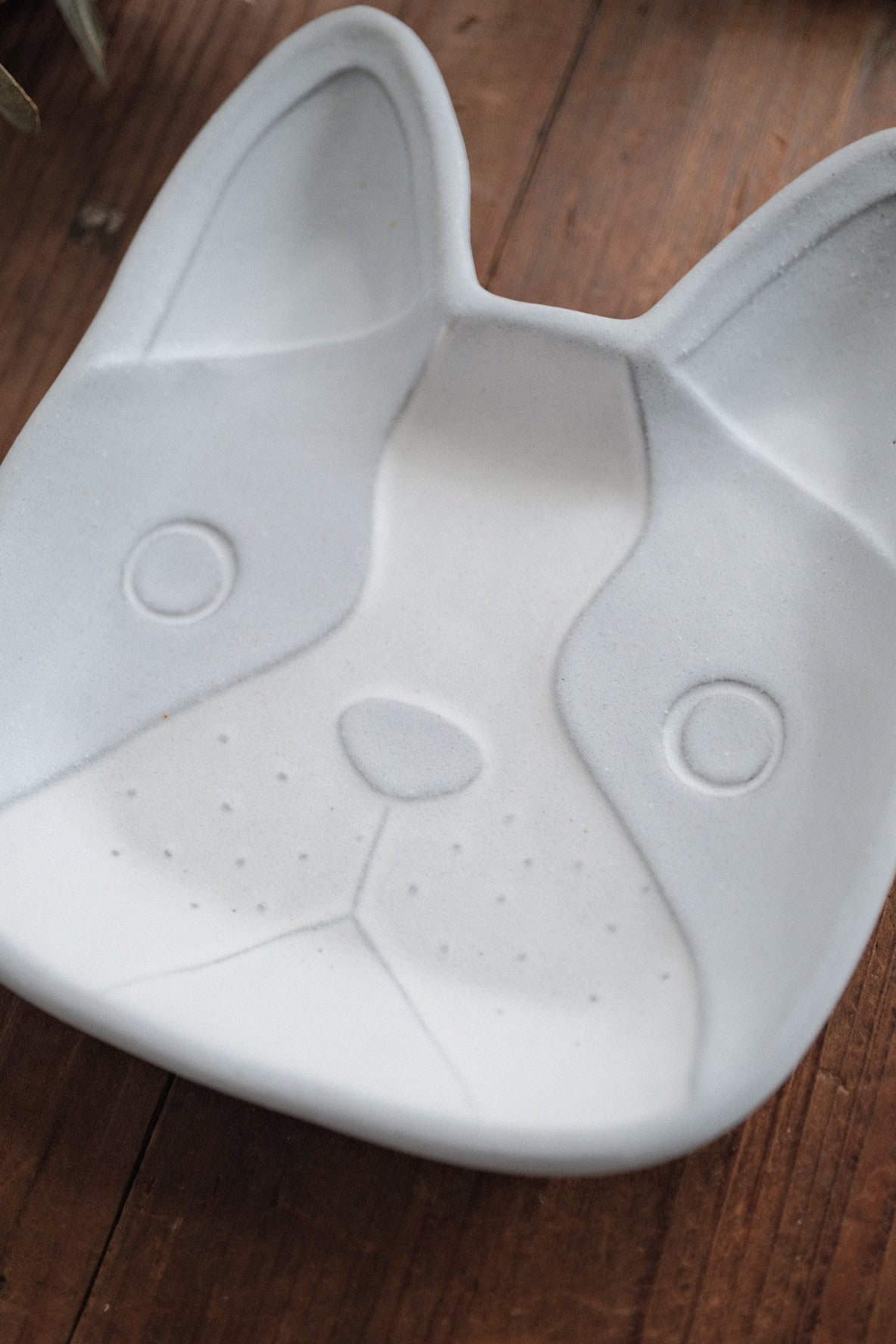 Mashiko Pottery Yoshizawa French Bull Dog Plate – Yochi Cups