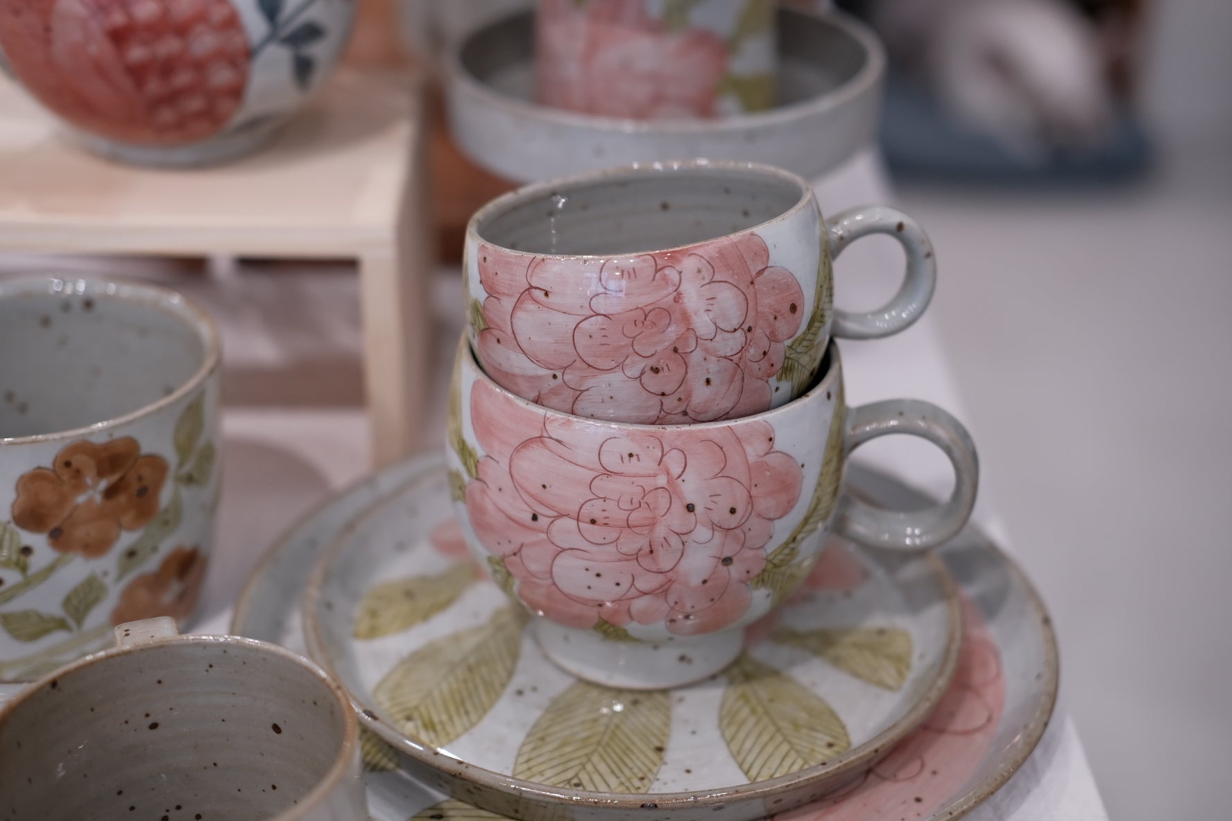Cool Banana Round Coffee Mug - Peony – Yochi Cups